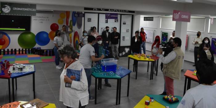 La Facultad de Ciencias Exactas de la UJED invita a conocer la Sala ... La Facultad de Ciencias Exactas de la UJED invita a conocer la Sala ...